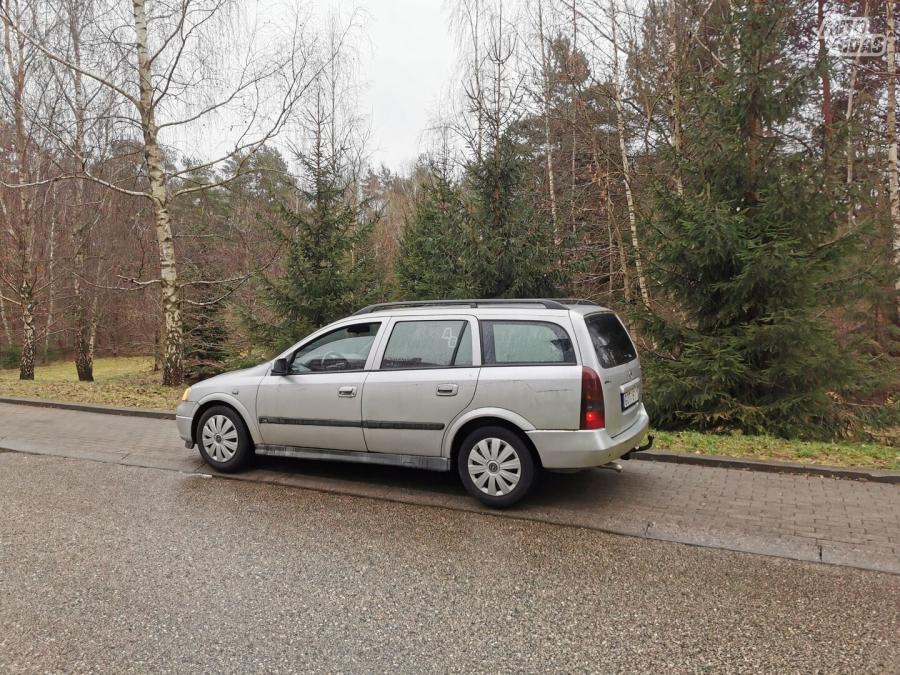 Grey Opel Astra 2004 in Vilnius, with an engine capacity of 2.00 L and mileage of 300 thousand km for 380 €, photo 4 on AUTOMOTO.COM.LV