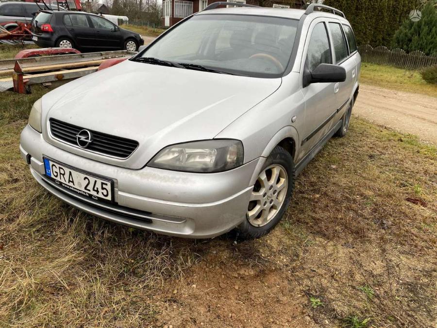 Grey Opel Astra 2004 in Vilnius, with an engine capacity of 1.69 L and mileage of 331 thousand km for 280 €, photo 1 on AUTOMOTO.COM.LV