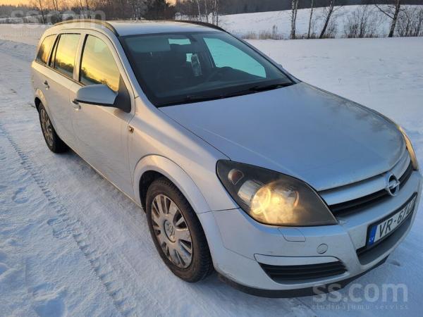 Pelēks Opel Astra 2004 Rēzekne, ar dzinēja tilpumu 1.70 L un nobraukumu 309 tūkst. km par 1350 €, foto 4 vietnē AUTOMOTO.COM.LV