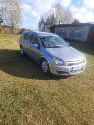Pelēks Opel Astra 2004 Alīta, ar dzinēja tilpumu 1.70 L un nobraukumu 290 tūkst. km par 950 €, foto 4 vietnē AUTOMOTO.COM.LV