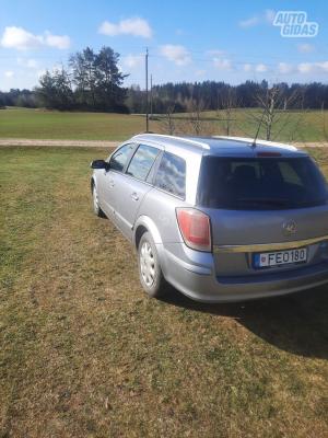 Pelēks Opel Astra 2004 Alīta, ar dzinēja tilpumu 1.70 L un nobraukumu 290 tūkst. km par 950 €, foto 6 vietnē AUTOMOTO.COM.LV