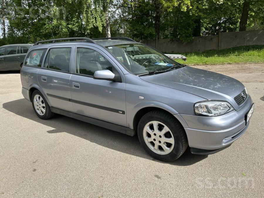Grey Opel Astra 2004 in Limbazi, with an engine capacity of 1.60 L and mileage of 279 thousand km for 1950 €, photo 4 on AUTOMOTO.COM.LV