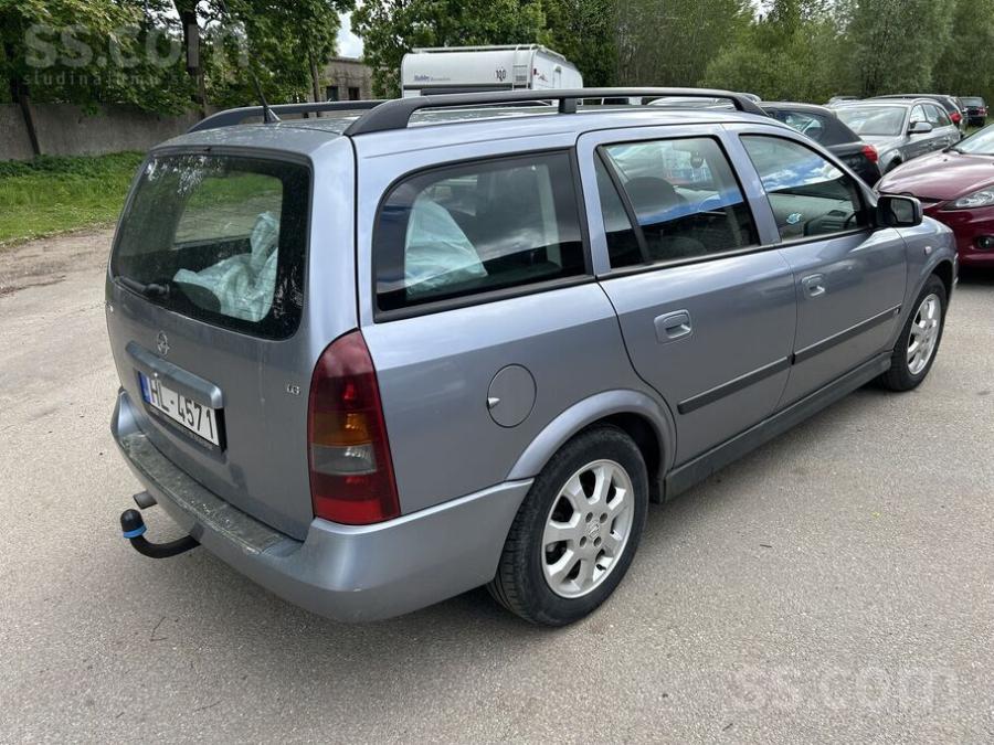 Grey Opel Astra 2004 in Limbazi, with an engine capacity of 1.60 L and mileage of 279 thousand km for 1950 €, photo 5 on AUTOMOTO.COM.LV