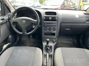 Grey Opel Astra 2004 in Limbazi, with an engine capacity of 1.60 L and mileage of 279 thousand km for 1950 €, photo 8 on AUTOMOTO.COM.LV