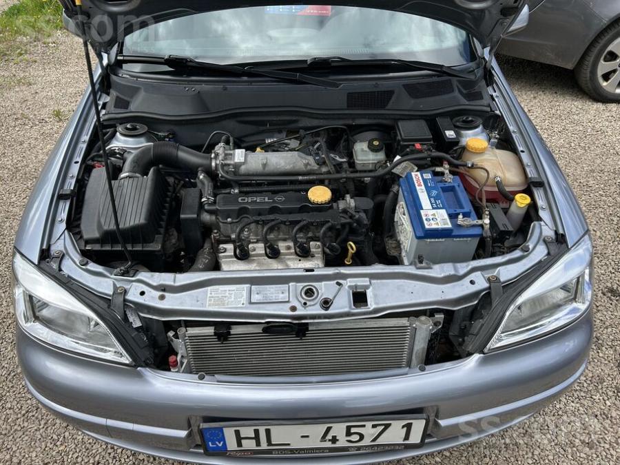 Grey Opel Astra 2004 in Limbazi, with an engine capacity of 1.60 L and mileage of 279 thousand km for 1950 €, photo 13 on AUTOMOTO.COM.LV
