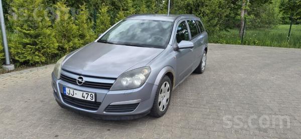 Pelēks Opel Astra 2004 Talsi, ar dzinēja tilpumu 1.70 L un nobraukumu 254 tūkst. km par 850 €, foto 1 vietnē AUTOMOTO.COM.LV