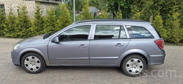 Pelēks Opel Astra 2004 Talsi, ar dzinēja tilpumu 1.70 L un nobraukumu 254 tūkst. km par 850 €, foto 2 vietnē AUTOMOTO.COM.LV