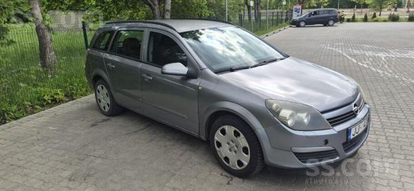 Pelēks Opel Astra 2004 Talsi, ar dzinēja tilpumu 1.70 L un nobraukumu 254 tūkst. km par 850 €, foto 4 vietnē AUTOMOTO.COM.LV