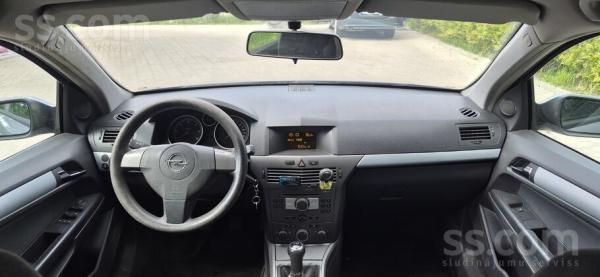 Pelēks Opel Astra 2004 Talsi, ar dzinēja tilpumu 1.70 L un nobraukumu 254 tūkst. km par 850 €, foto 6 vietnē AUTOMOTO.COM.LV