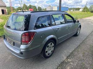 Grey Opel Astra 2004 in Rokiskis, with an engine capacity of 1.60 L and mileage of 157 thousand km for 1600 €, photo 6 on AUTOMOTO.COM.LV