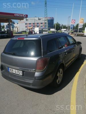 Pelēks Opel Astra 2005 Rīga, ar dzinēja tilpumu 1.90 L un nobraukumu 333 tūkst. km par 1300 €, foto 5 vietnē AUTOMOTO.COM.LV