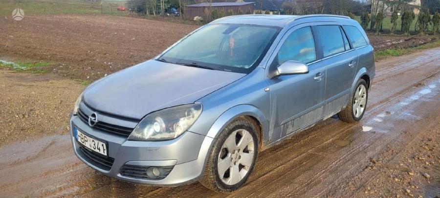 Pelēks Opel Astra 2005 Alīta, ar dzinēja tilpumu 1.90 L un nobraukumu 435 tūkst. km par 850 €, foto 1 vietnē AUTOMOTO.COM.LV