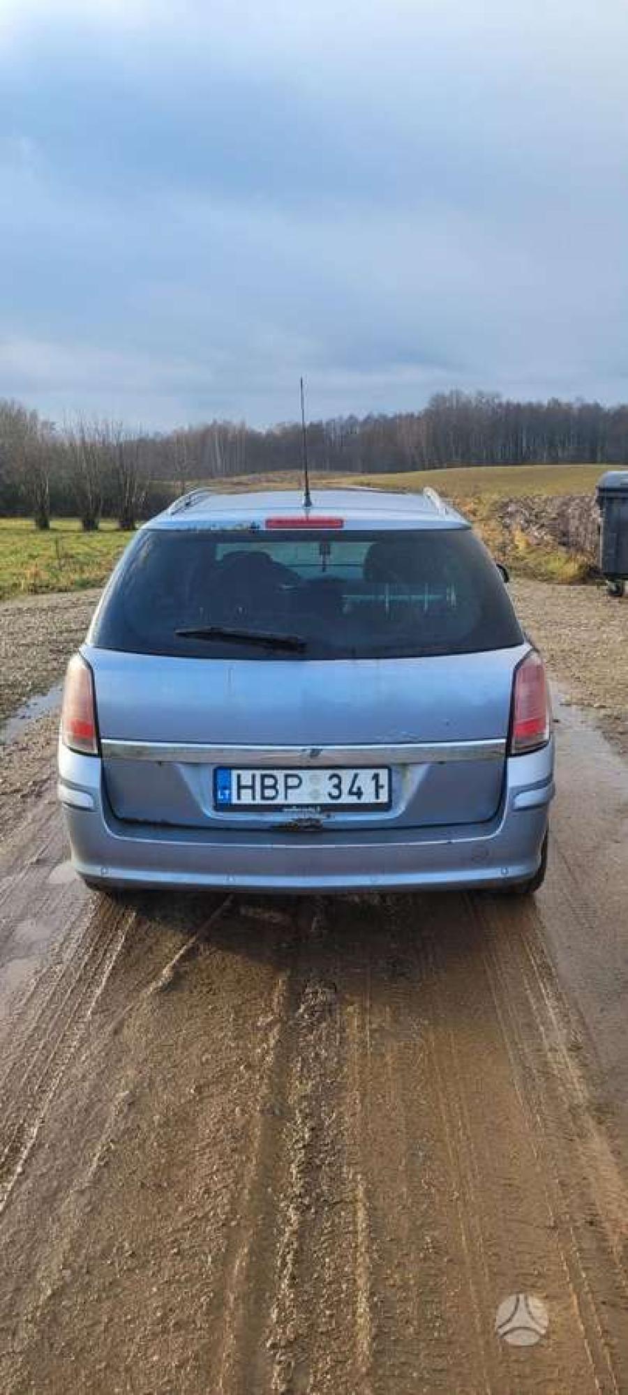 Pelēks Opel Astra 2005 Alīta, ar dzinēja tilpumu 1.90 L un nobraukumu 435 tūkst. km par 850 €, foto 4 vietnē AUTOMOTO.COM.LV