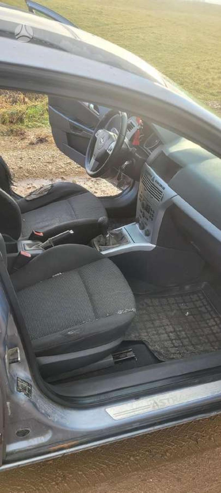 Pelēks Opel Astra 2005 Alīta, ar dzinēja tilpumu 1.90 L un nobraukumu 435 tūkst. km par 850 €, foto 10 vietnē AUTOMOTO.COM.LV