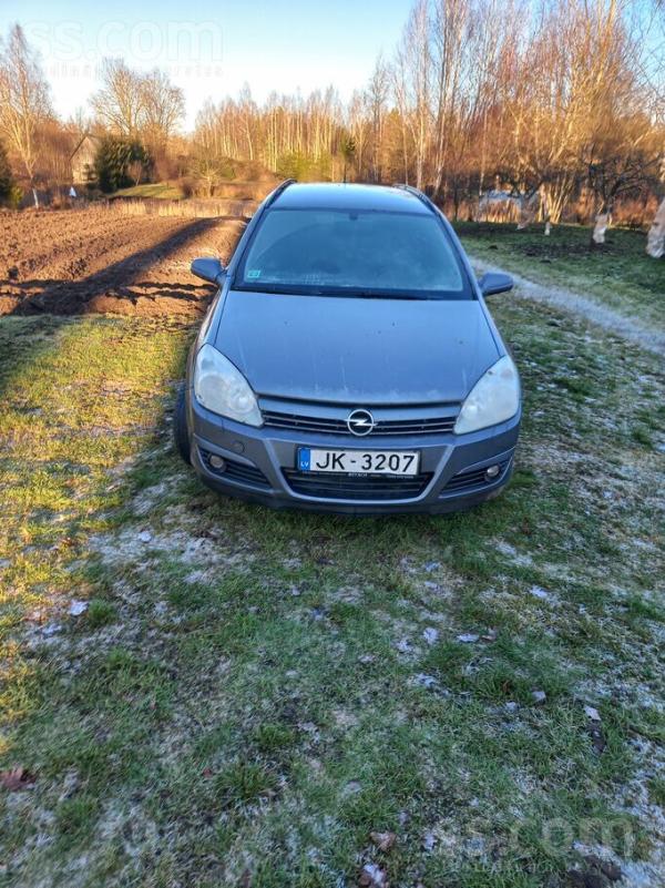 Pelēks Opel Astra 2005 Madona, ar dzinēja tilpumu 1.90 L un nobraukumu 350 tūkst. km par 700 €, foto 2 vietnē AUTOMOTO.COM.LV