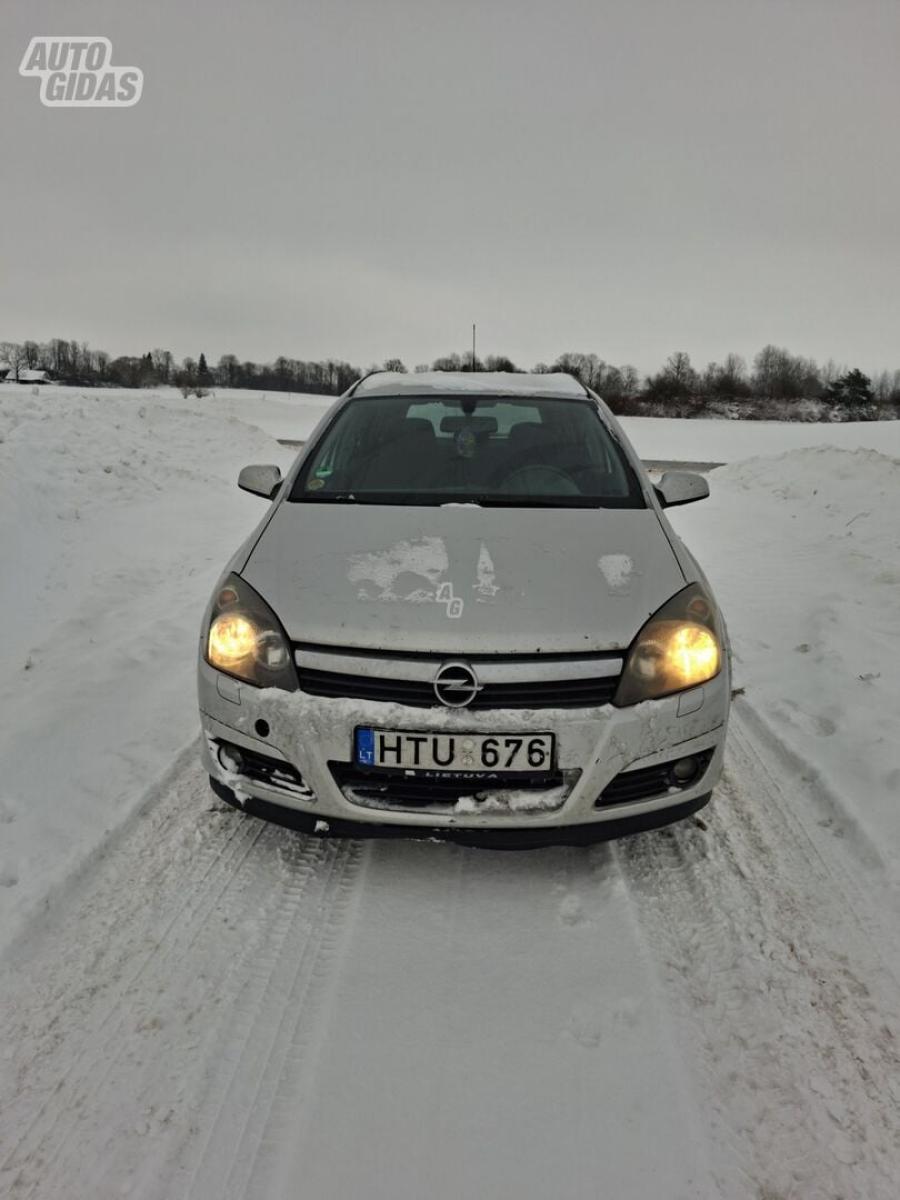 Pelēks Opel Astra 2005 Kretinga, ar dzinēja tilpumu 1.90 L un nobraukumu 434 tūkst. km par 600 €, foto 1 vietnē AUTOMOTO.COM.LV