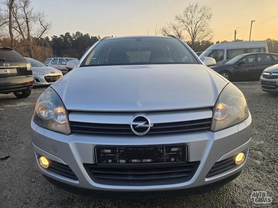 Pelēks Opel Astra 2005 Jurbarkas, ar dzinēja tilpumu 1.60 L un nobraukumu 204 tūkst. km par 1850 €, foto 5 vietnē AUTOMOTO.COM.LV