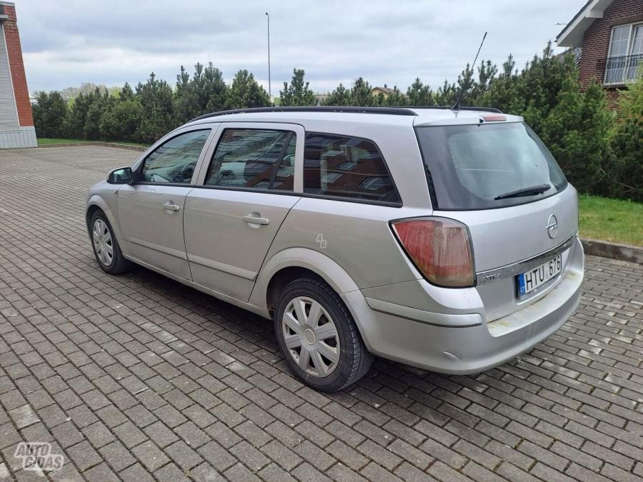 Pelēks Opel Astra 2005 Klaipėda, ar dzinēja tilpumu 1.90 L un nobraukumu 435 tūkst. km par 750 €, foto 3 vietnē AUTOMOTO.COM.LV