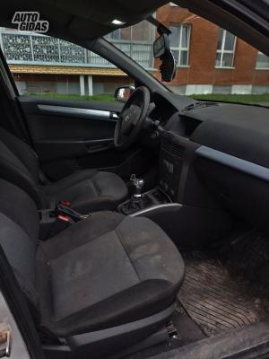 Pelēks Opel Astra 2005 Klaipėda, ar dzinēja tilpumu 1.90 L un nobraukumu 435 tūkst. km par 750 €, foto 9 vietnē AUTOMOTO.COM.LV