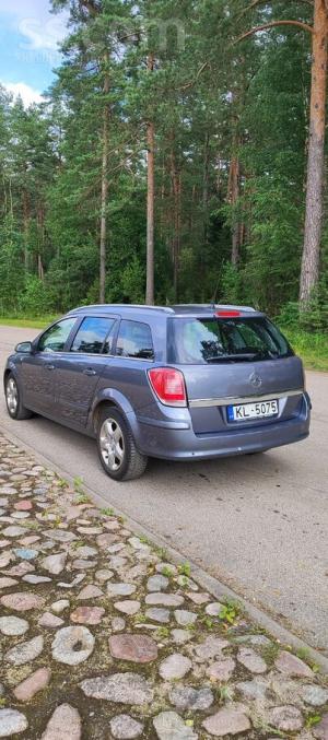 Pelēks Opel Astra 2005 Rīga, ar dzinēja tilpumu 1.90 L un nobraukumu 331 tūkst. km par 1390 €, foto 7 vietnē AUTOMOTO.COM.LV