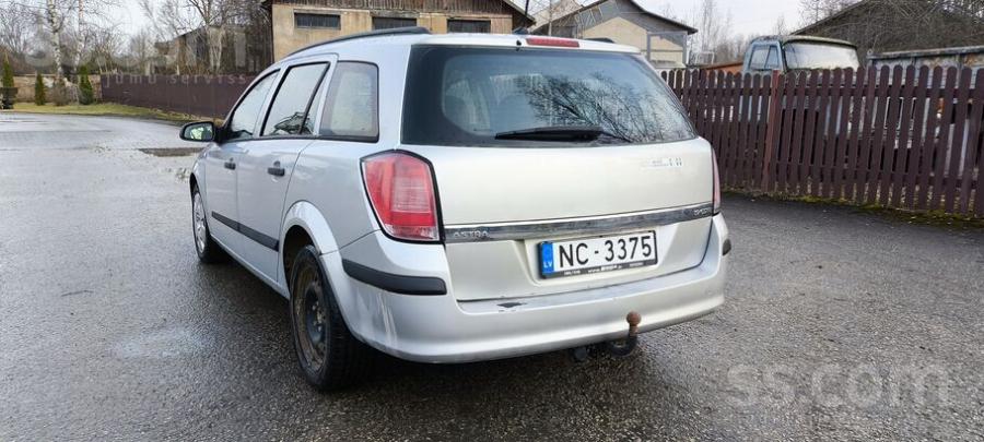 Pelēks Opel Astra 2005 Valka, ar dzinēja tilpumu 1.90 L un nobraukumu 438 tūkst. km par 1250 €, foto 5 vietnē AUTOMOTO.COM.LV
