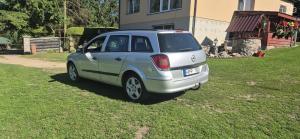 Pelēks Opel Astra 2005 Šakiai, ar dzinēja tilpumu 1.90 L un nobraukumu 300 tūkst. km par 500 €, foto 4 vietnē AUTOMOTO.COM.LV