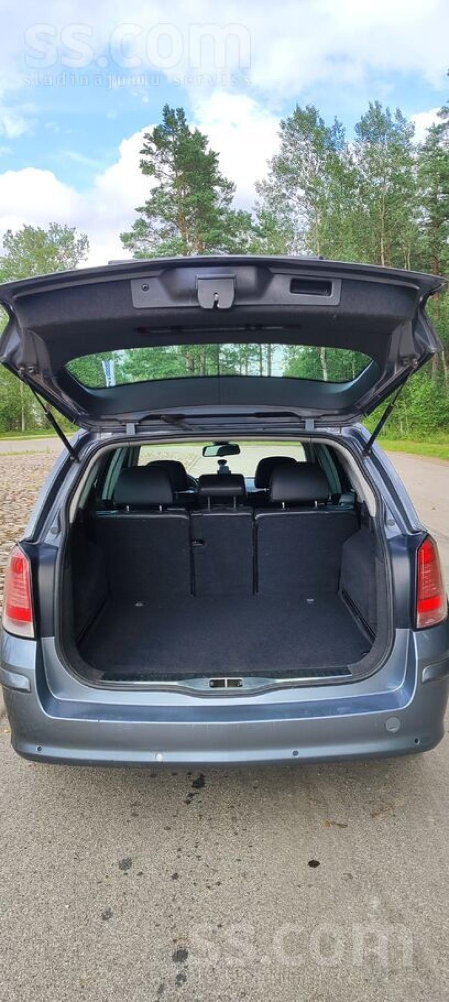 Pelēks Opel Astra 2005 Rīga, ar dzinēja tilpumu 1.90 L un nobraukumu 331 tūkst. km par 1390 €, foto 6 vietnē AUTOMOTO.COM.LV