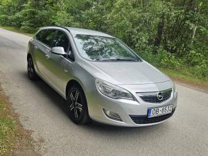Pelēks Opel Astra 2005 Jēkabpils, ar dzinēja tilpumu 1.70 L un nobraukumu 224 tūkst. km par 3990 €, foto 5 vietnē AUTOMOTO.COM.LV