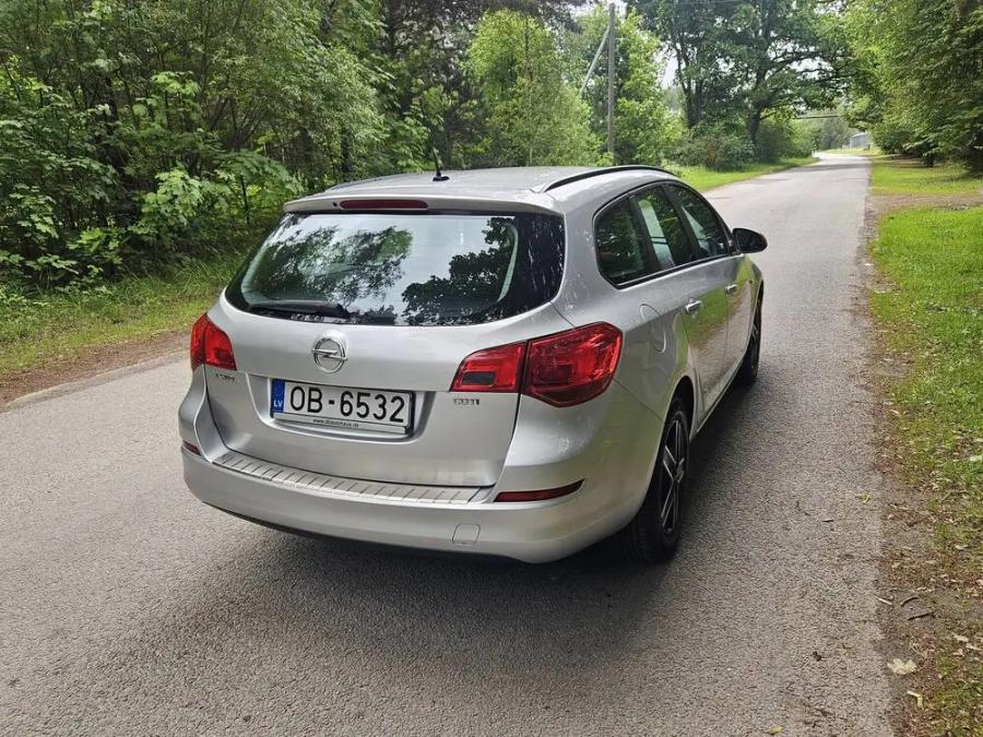 Pelēks Opel Astra 2005 Jēkabpils, ar dzinēja tilpumu 1.70 L un nobraukumu 224 tūkst. km par 3990 €, foto 7 vietnē AUTOMOTO.COM.LV