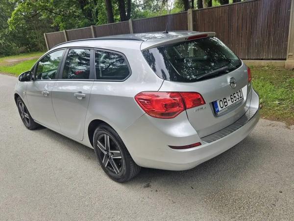 Pelēks Opel Astra 2005 Jēkabpils, ar dzinēja tilpumu 1.70 L un nobraukumu 224 tūkst. km par 3990 €, foto 7 vietnē AUTOMOTO.COM.LV