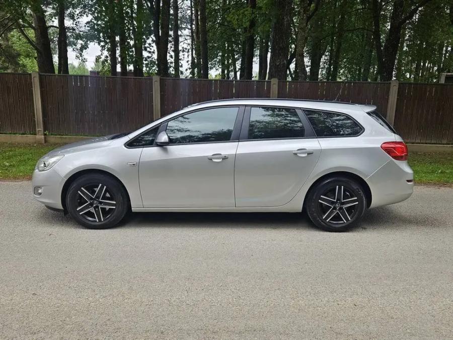 Pelēks Opel Astra 2005 Jēkabpils, ar dzinēja tilpumu 1.70 L un nobraukumu 224 tūkst. km par 3990 €, foto 10 vietnē AUTOMOTO.COM.LV