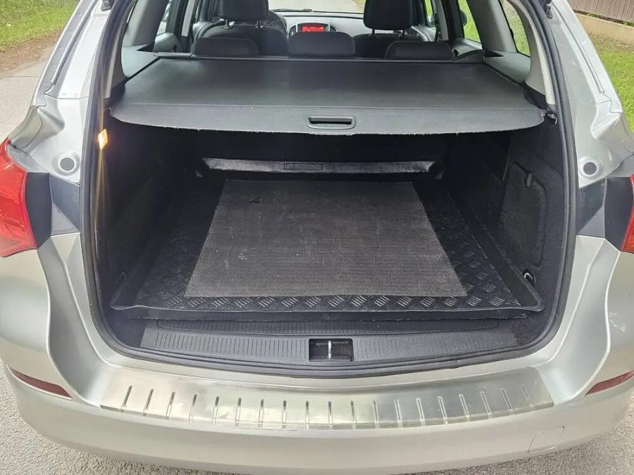 Pelēks Opel Astra 2005 Jēkabpils, ar dzinēja tilpumu 1.70 L un nobraukumu 224 tūkst. km par 3990 €, foto 13 vietnē AUTOMOTO.COM.LV
