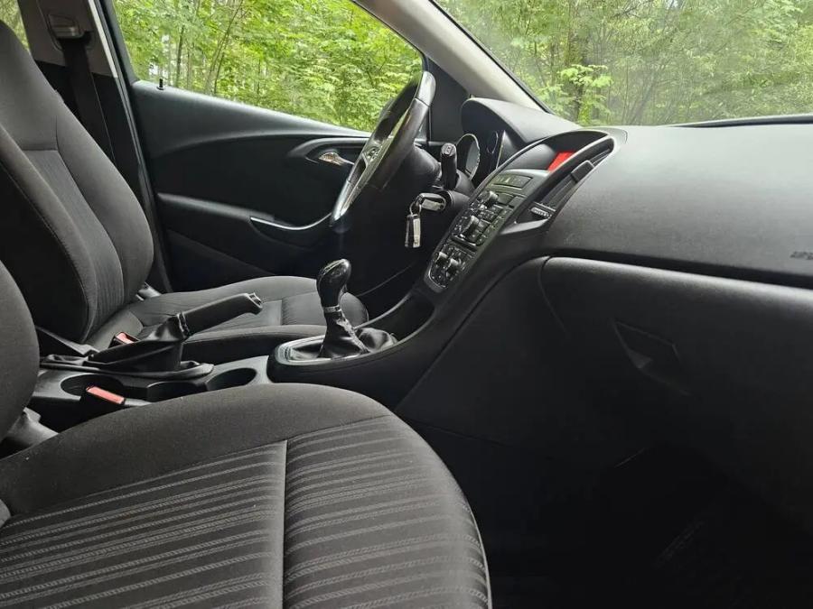 Pelēks Opel Astra 2005 Jēkabpils, ar dzinēja tilpumu 1.70 L un nobraukumu 224 tūkst. km par 3990 €, foto 16 vietnē AUTOMOTO.COM.LV