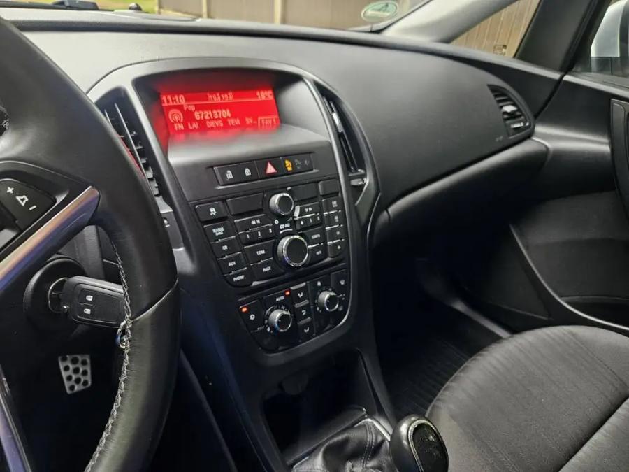 Pelēks Opel Astra 2005 Jēkabpils, ar dzinēja tilpumu 1.70 L un nobraukumu 224 tūkst. km par 3990 €, foto 19 vietnē AUTOMOTO.COM.LV
