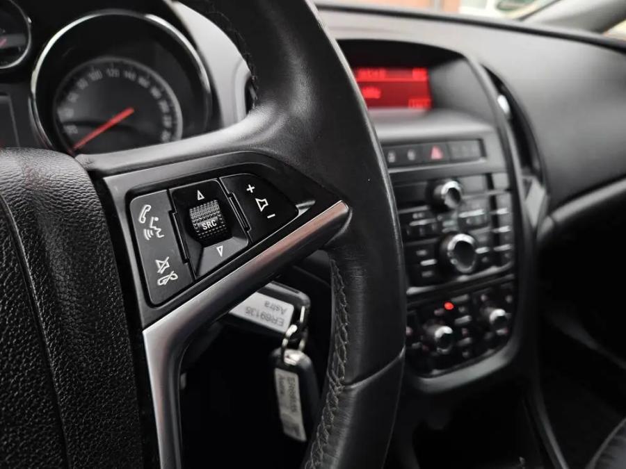 Pelēks Opel Astra 2005 Jēkabpils, ar dzinēja tilpumu 1.70 L un nobraukumu 224 tūkst. km par 3990 €, foto 23 vietnē AUTOMOTO.COM.LV