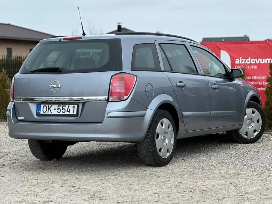 Pelēks Opel Astra 2005 Jelgava, ar dzinēja tilpumu 1.60 L un nobraukumu 172 tūkst. km par 2950 €, foto 7 vietnē AUTOMOTO.COM.LV
