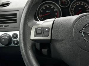 Pelēks Opel Astra 2005 Jelgava, ar dzinēja tilpumu 1.60 L un nobraukumu 172 tūkst. km par 2950 €, foto 25 vietnē AUTOMOTO.COM.LV