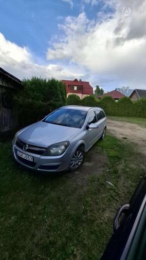 Grey Opel Astra 2005 in Anyksciai, with an engine capacity of 1.80 L and mileage of 339 thousand km for 550 €, photo 5 on AUTOMOTO.COM.LV