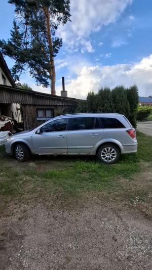 Grey Opel Astra 2005 in Anyksciai, with an engine capacity of 1.80 L and mileage of 339 thousand km for 550 €, photo 6 on AUTOMOTO.COM.LV