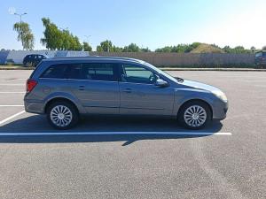 Pelēks Opel Astra 2005 Kretinga, ar dzinēja tilpumu 1.90 L un nobraukumu 330 tūkst. km par 950 €, foto  vietnē AUTOMOTO.COM.LV