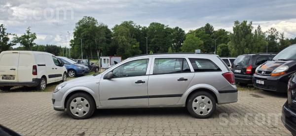 Pelēks Opel Astra 2005 Valmiera, ar dzinēja tilpumu 1.90 L un nobraukumu 424 tūkst. km par 1050 €, foto 5 vietnē AUTOMOTO.COM.LV