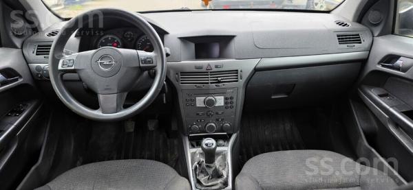 Pelēks Opel Astra 2005 Valmiera, ar dzinēja tilpumu 1.90 L un nobraukumu 424 tūkst. km par 1050 €, foto 7 vietnē AUTOMOTO.COM.LV