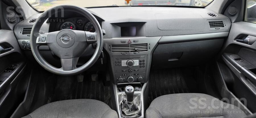 Pelēks Opel Astra 2005 Valmiera, ar dzinēja tilpumu 1.90 L un nobraukumu 424 tūkst. km par 1050 €, foto 8 vietnē AUTOMOTO.COM.LV