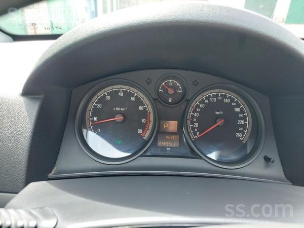 Pelēks Opel Astra 2005 Rīga, ar dzinēja tilpumu 1.80 L un nobraukumu 250 tūkst. km par 1800 €, foto 6 vietnē AUTOMOTO.COM.LV