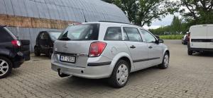 Grey Opel Astra 2005 in Valmiera, with an engine capacity of 1.90 L and mileage of 424 thousand km for 1050 €, photo 4 on AUTOMOTO.COM.LV