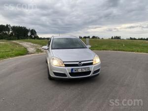 Pelēks Opel Astra 2005 Rīga, ar dzinēja tilpumu 1.70 L un nobraukumu 394 tūkst. km par 1290 €, foto 3 vietnē AUTOMOTO.COM.LV