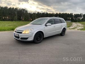 Pelēks Opel Astra 2005 Rīga, ar dzinēja tilpumu 1.70 L un nobraukumu 394 tūkst. km par 1290 €, foto 4 vietnē AUTOMOTO.COM.LV