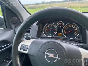 Pelēks Opel Astra 2005 Rīga, ar dzinēja tilpumu 1.70 L un nobraukumu 394 tūkst. km par 1290 €, foto 13 vietnē AUTOMOTO.COM.LV