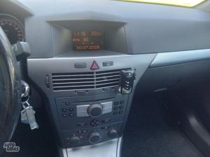 Pelēks Opel Astra 2005 Šauļi, ar dzinēja tilpumu 1.60 L un nobraukumu 224 tūkst. km par 1680 €, foto 13 vietnē AUTOMOTO.COM.LV