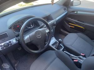 Pelēks Opel Astra 2005 Šauļi, ar dzinēja tilpumu 1.60 L un nobraukumu 224 tūkst. km par 1680 €, foto 15 vietnē AUTOMOTO.COM.LV